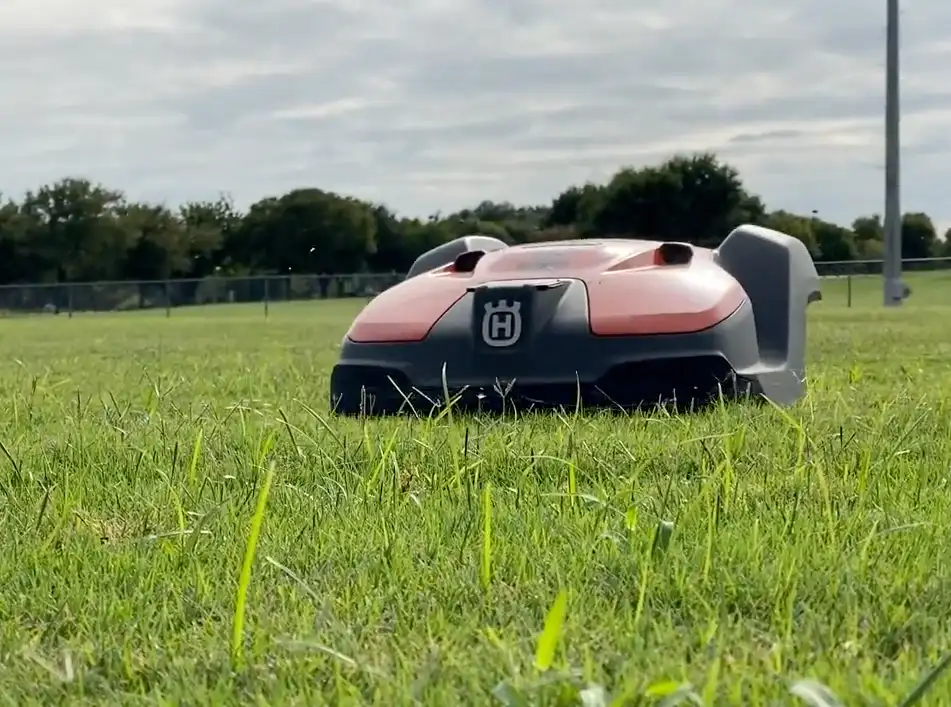 Robotic Mowers for Commercial Users | SmartDots